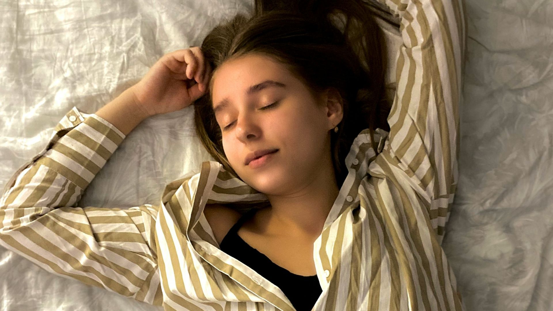 10 strange benefits of sleep deprivation & 10 major downsides