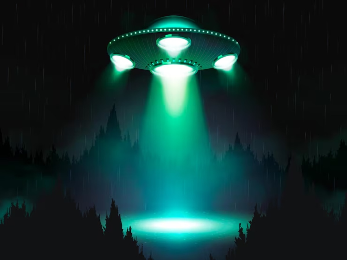 क्या है UFO का फुल फॉर्म? दुनिया में पहली बार कब दिखी थी ये रहस्यमयी चीज