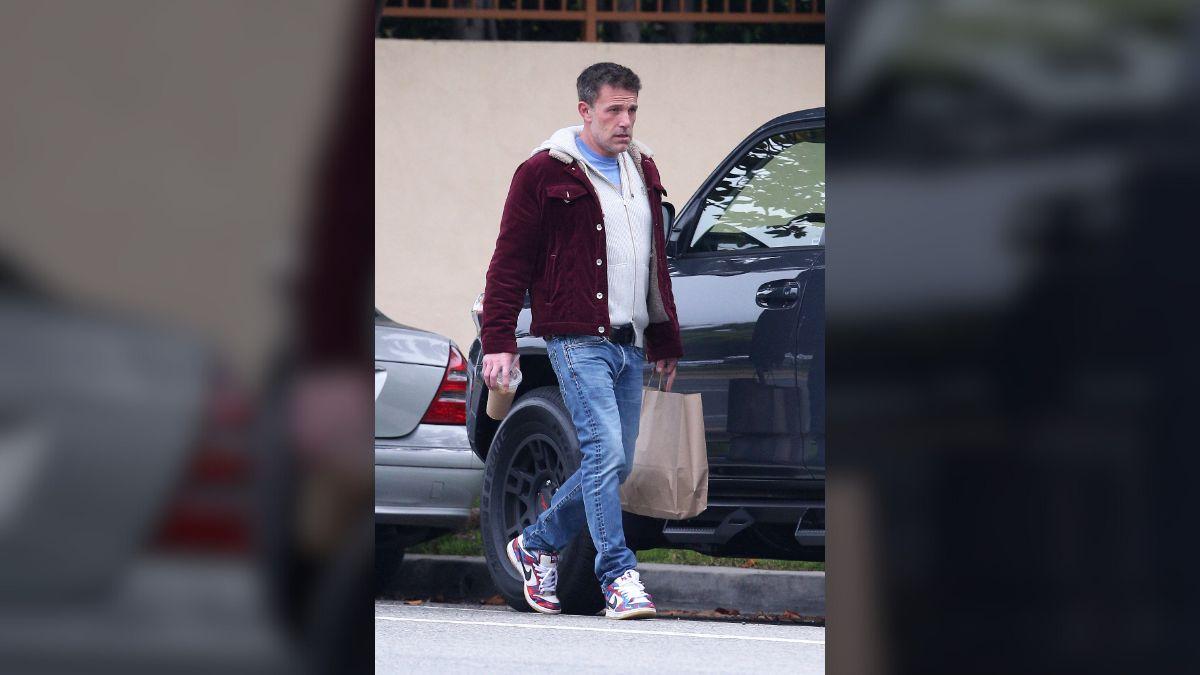 Beefy Ben Affleck! Actor sparks concerns after he's spotted indulging ...