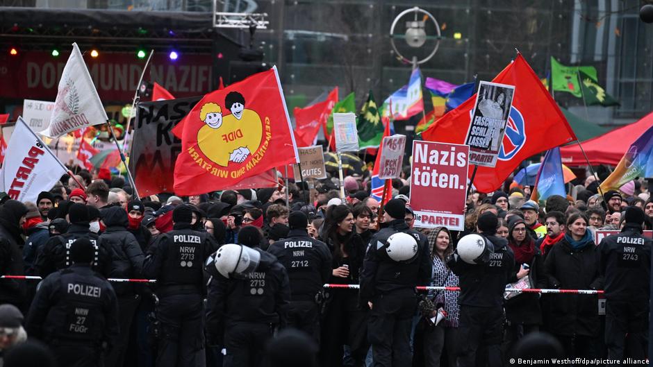 Germany: Protests against AfD events in Dortmund, Düsseldorf