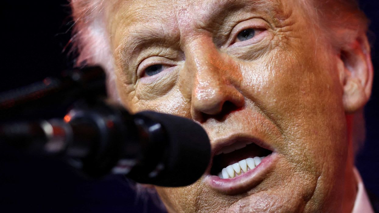 Trump takes aim at Obama's library in new social media post