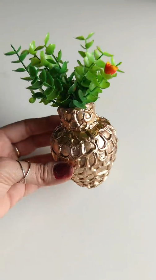 Easy DIY mini clay planter for beginners