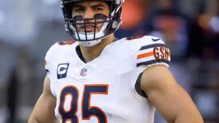 Chicago Bears: Cole Kmet offers up surprising revelation about off ...