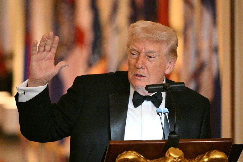 Secret Service shoot armed man dead after he breaks into Trump's Mar-a ...