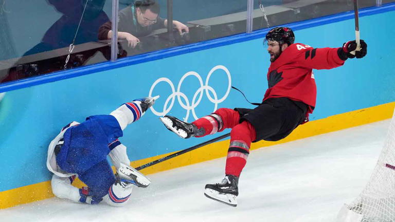 Canada’s Tom Wilson lands big hit on USA’s Dylan Larkin in gold-medal game