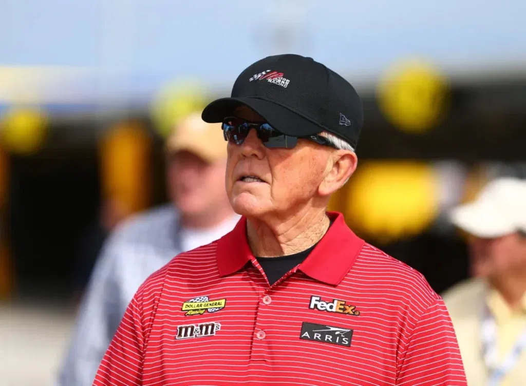 Joe Gibbs to win $8,000,000 from his lawsuit against Chris Gabehart?