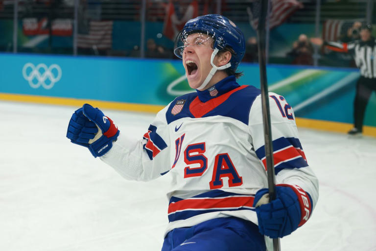 Bar where Matt Boldy’s mom works erupts for USA star’s Olympics goal