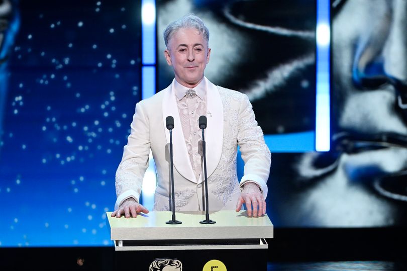 Bafta Film Awards presenter Alan Cumming thanks audience 'for ...
