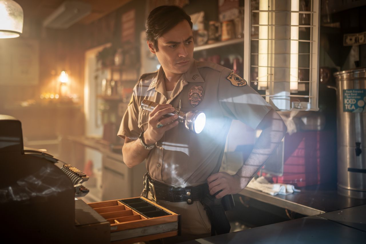 “Dark Winds” recap: Leaphorn, Chee, and Manuelito's investigation leads ...
