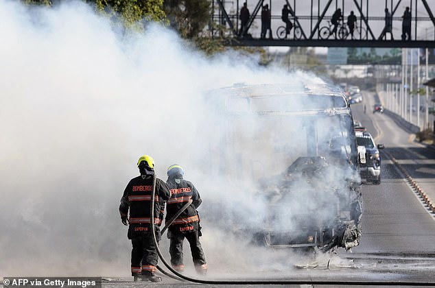 Tourists complain about being stuck at luxury resorts amid cartel ...