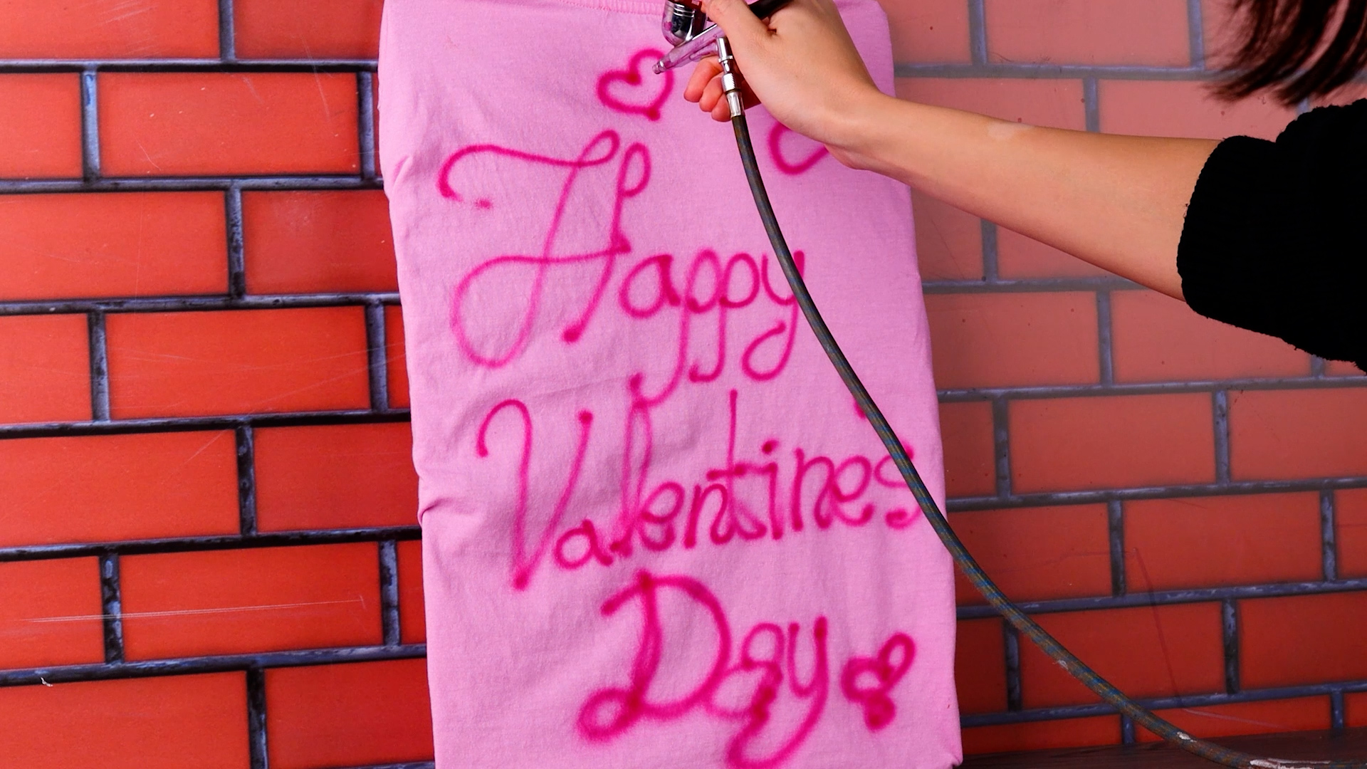 Revamp your wardrobe with airbrushing