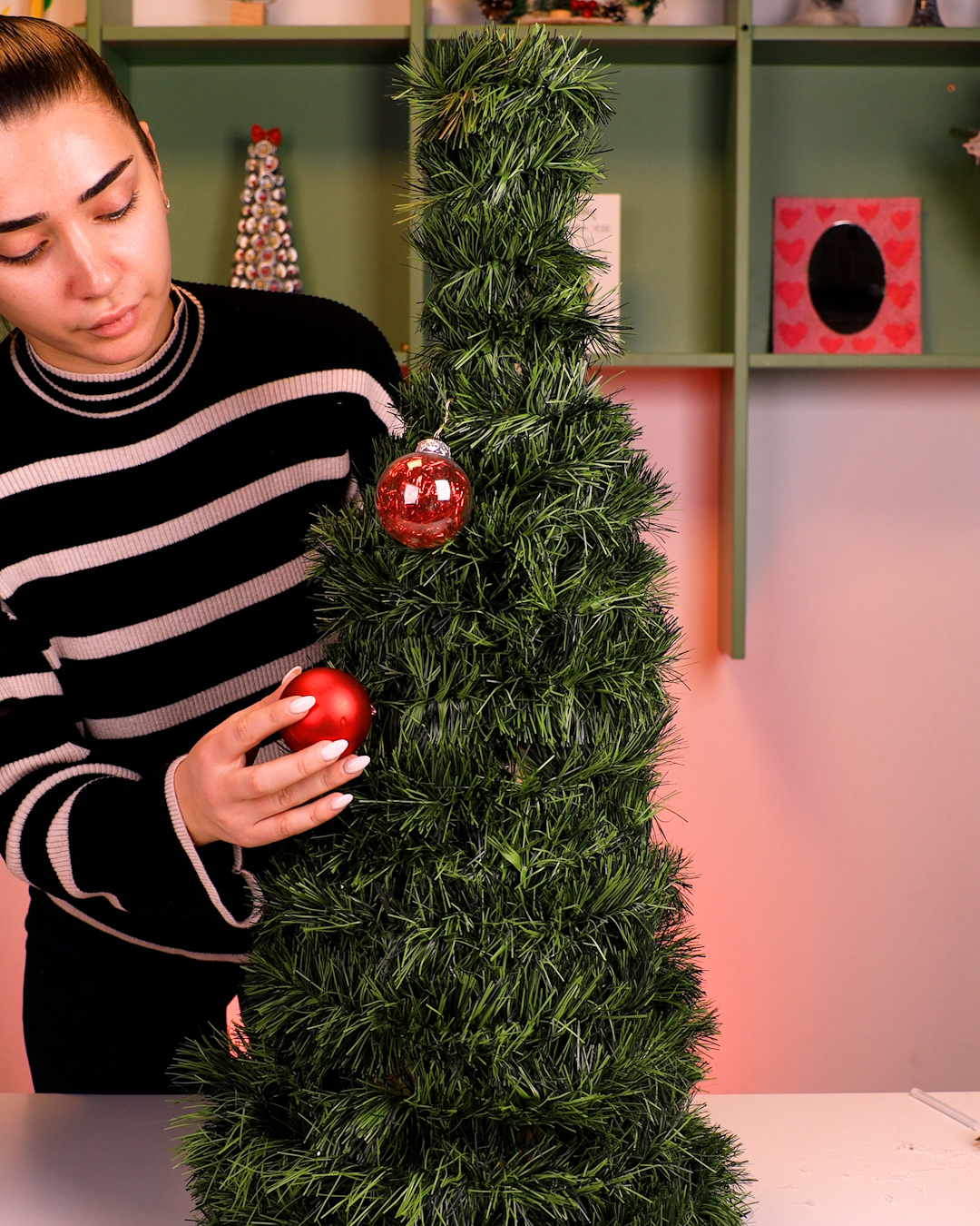 Fun and budget friendly Christmas tree decor 🎄