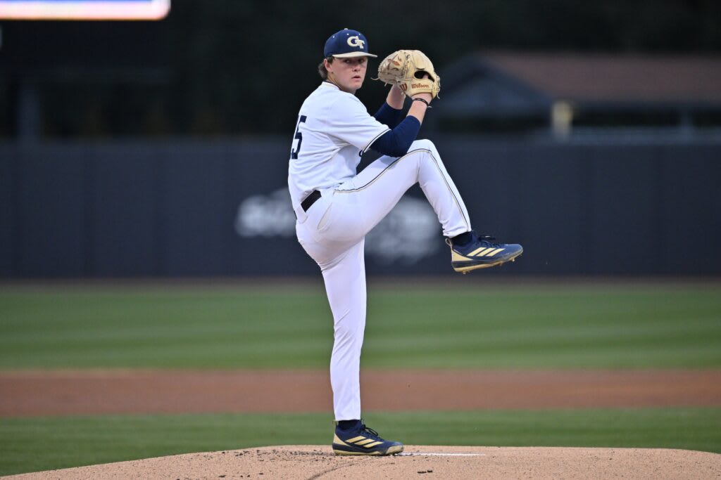 Jackets complete sweep with explosive offensive performance