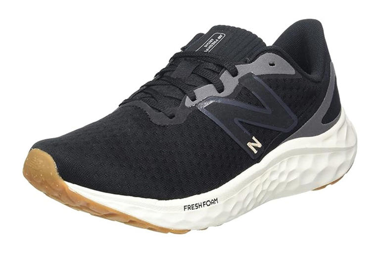 Natalie Portman's all-black Hoka sneakers are the only walking shoes ...