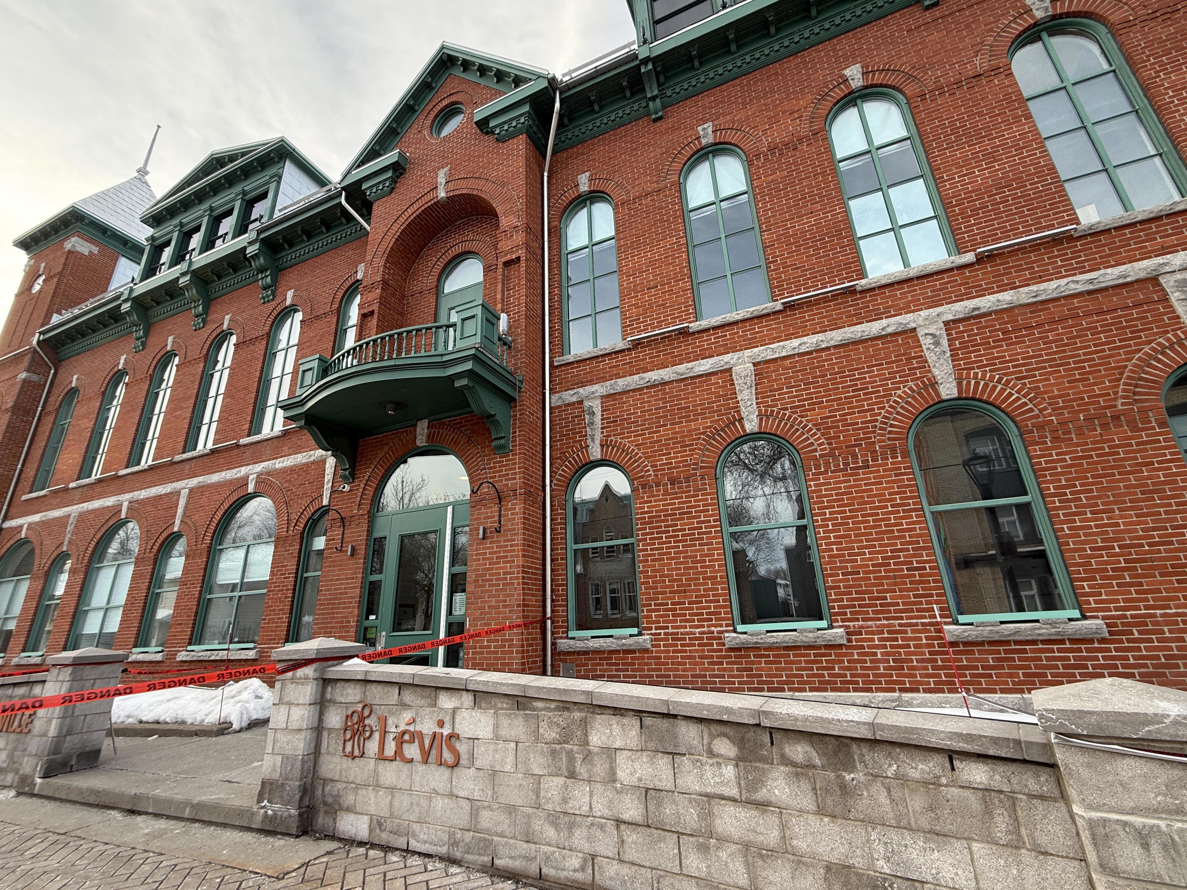 Moratoire sur la construction à Lévis : plus de 31 M$ en poursuites