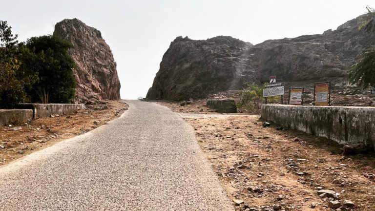 The man who moved mountains for love: How Dashrath Manjhi carved an ...