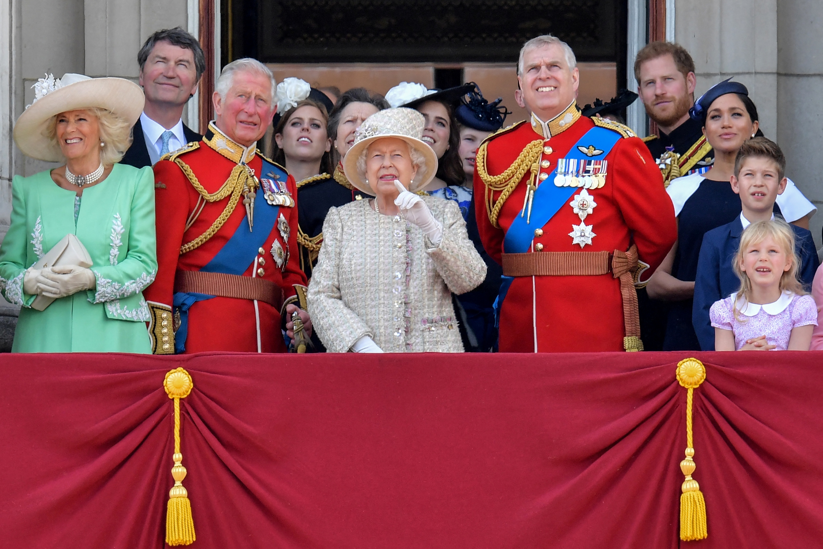 As Andrew fell, Queen Elizabeth II held out hope, and Charles and ...