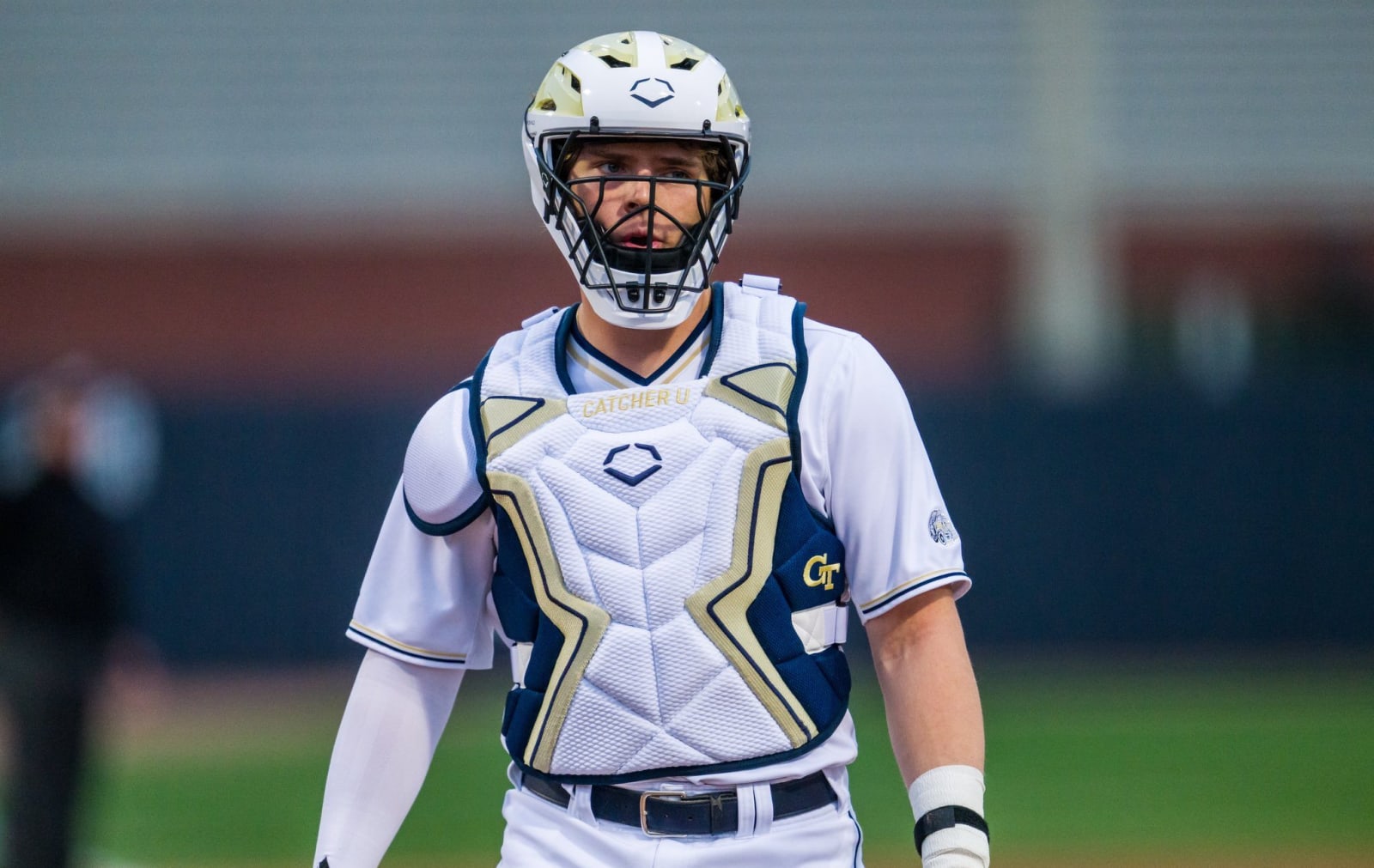 Jackets complete sweep with explosive offensive performance