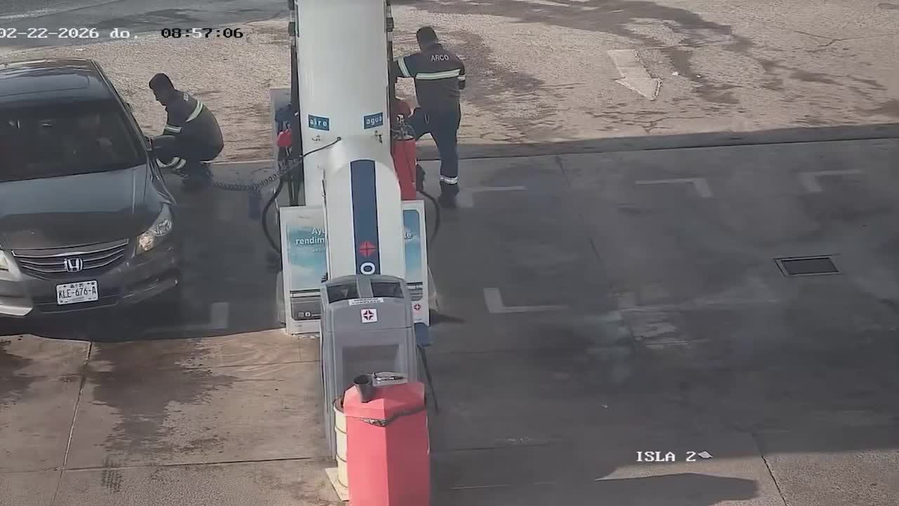 Mexican drug cartel burns down gas station following the killing of ...