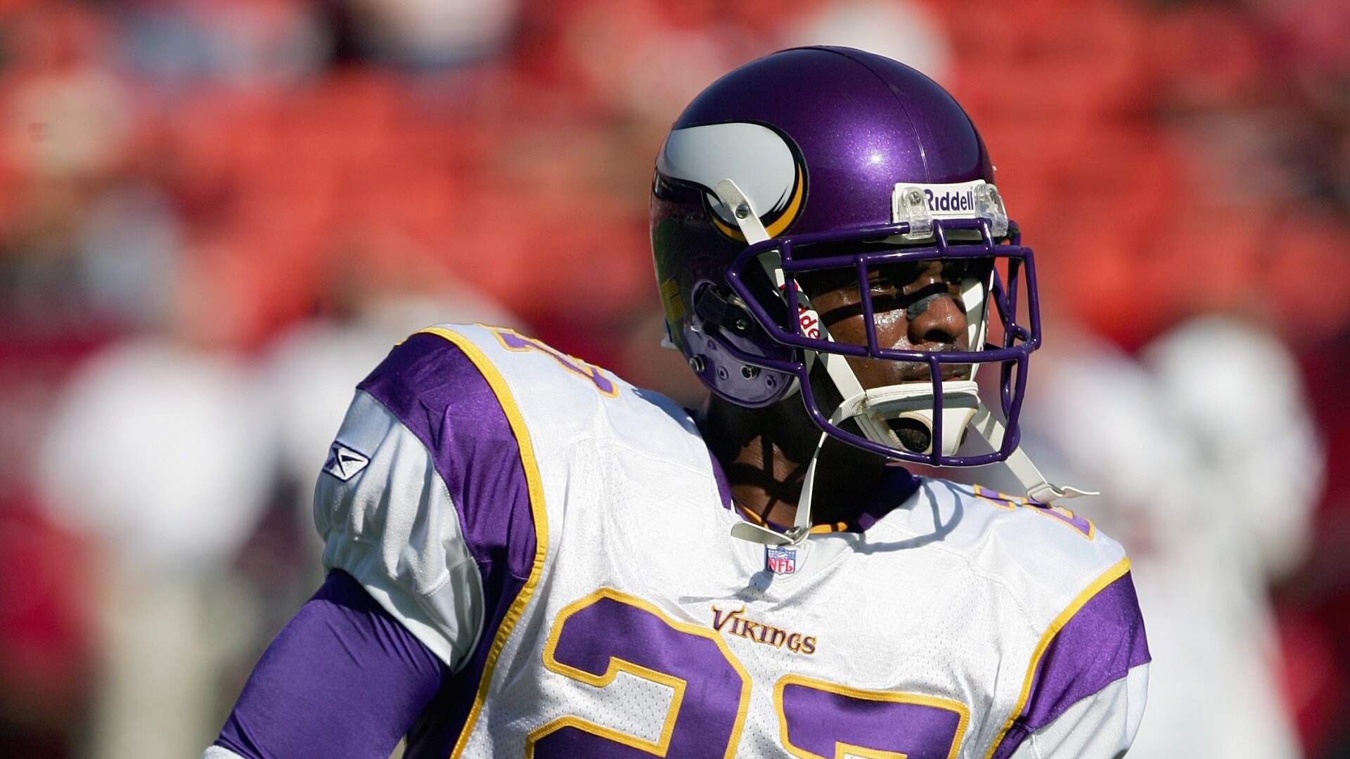 Former NFL player Ronyell Whitaker dies at 46