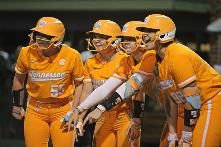 Where to watch Tennessee-Georgia softball game 2: TV, channel, stream