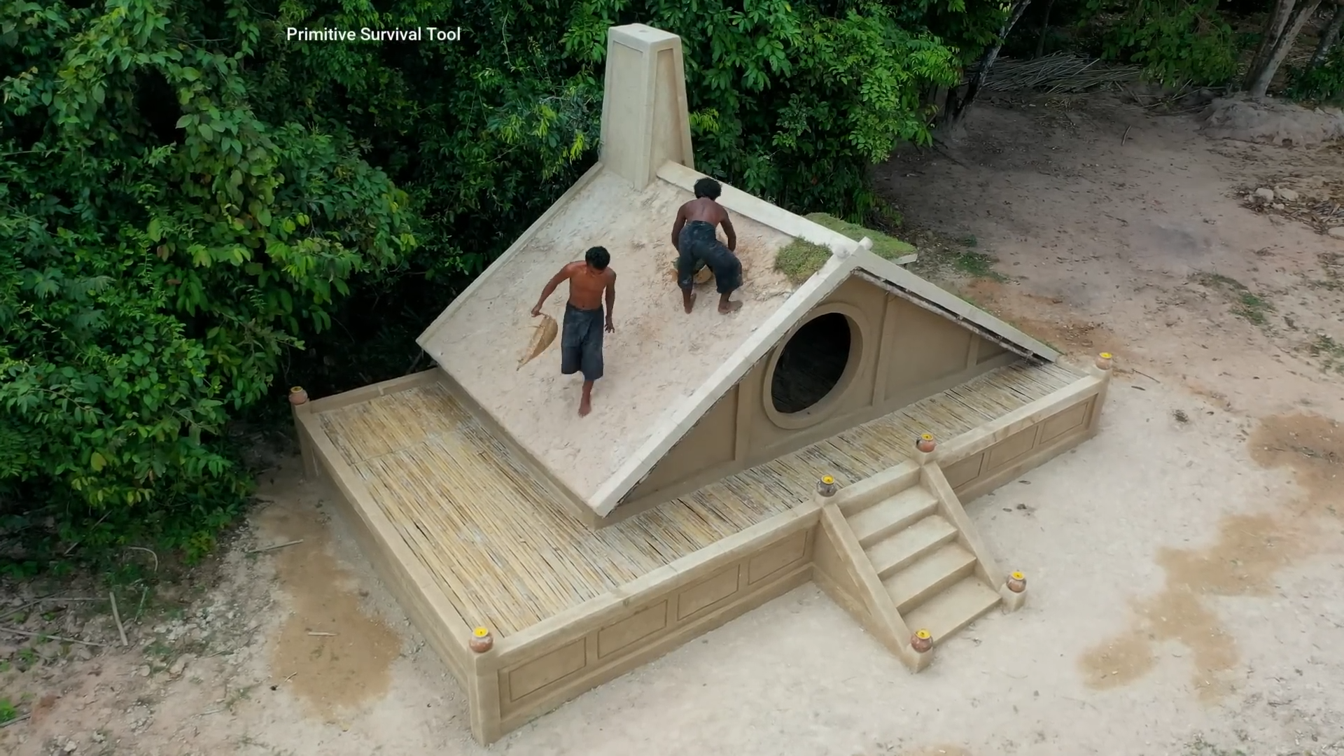 This hobbit house took 25 days of digging, lifting, and refining