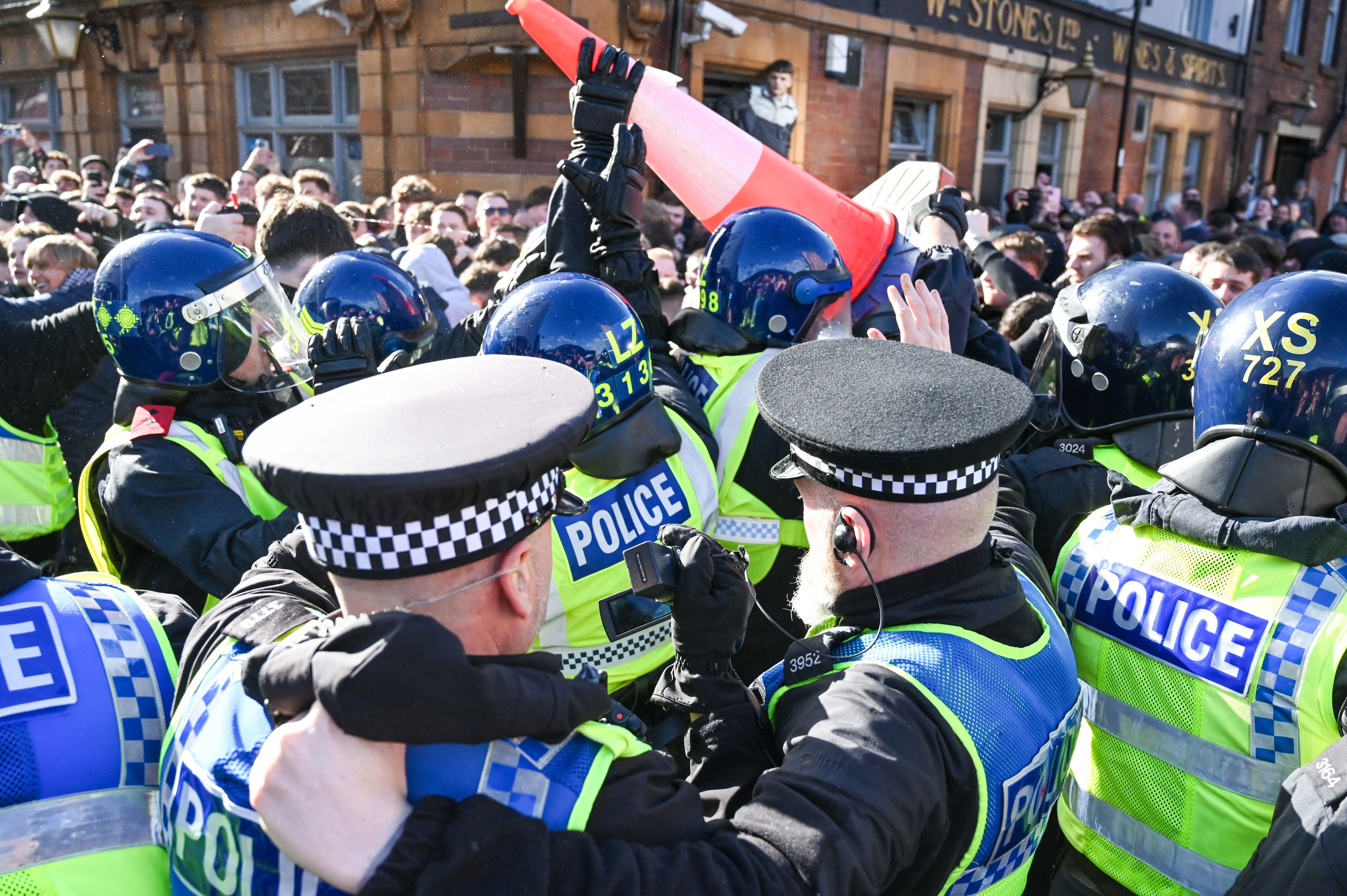 Sheffield derby: Police reveal arrests after Sheffield Wednesday v ...