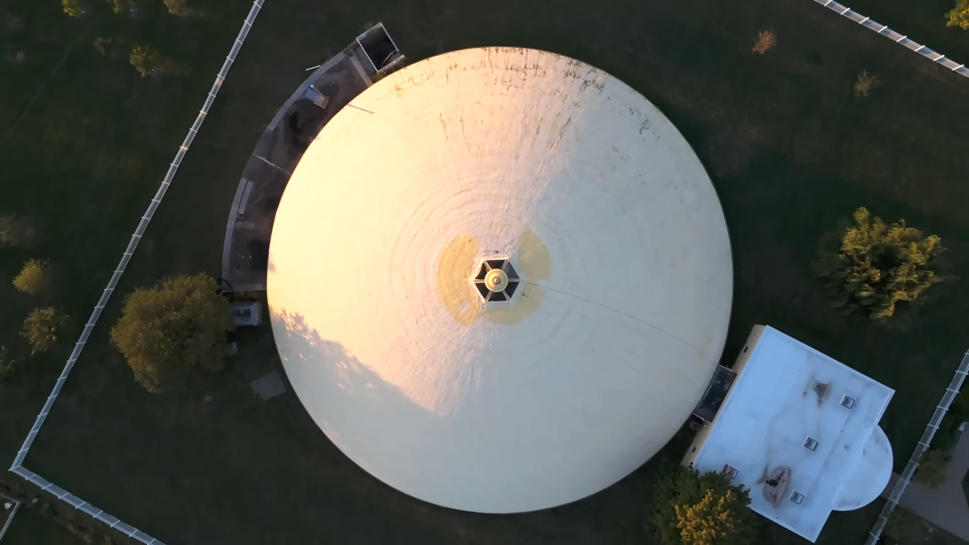 This American cult town built golden domes - science still can’t fully ...
