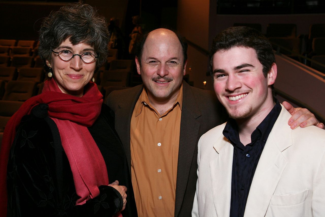Jason Alexander's 2 kids: All about the "Seinfeld" star’s sons Gabe and ...