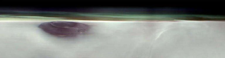 Thick layer of volcanic ash may be hiding massive glaciers on Mars