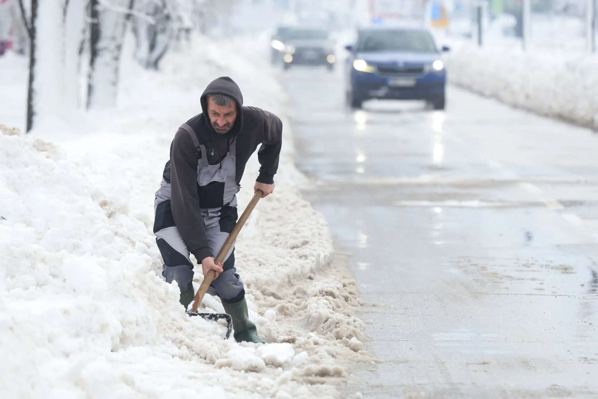 Historic nor’easter blizzard buries Greater Boston in snow, causes ...