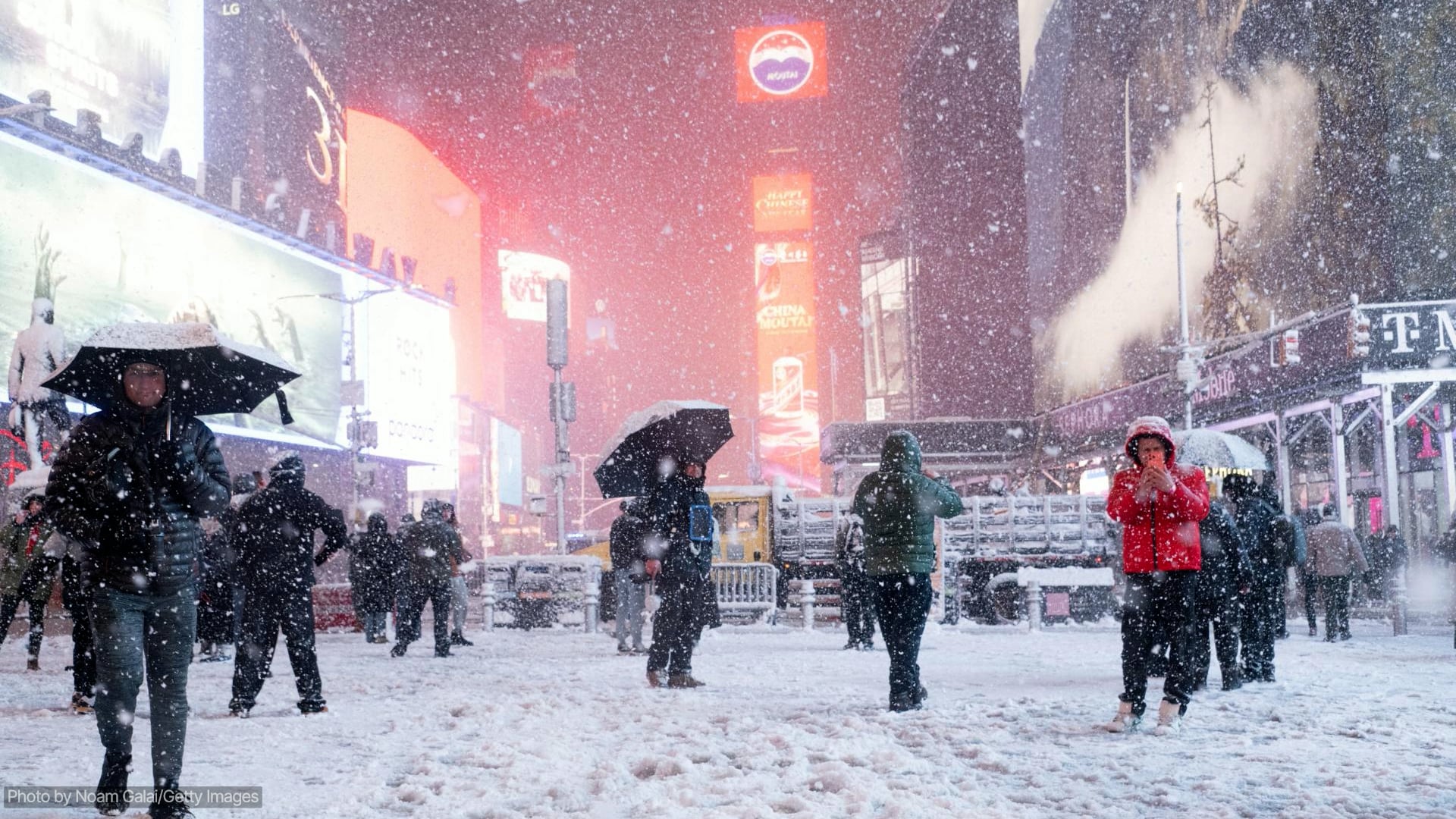 Major winter storm hits northeast as NYC announces travel ban