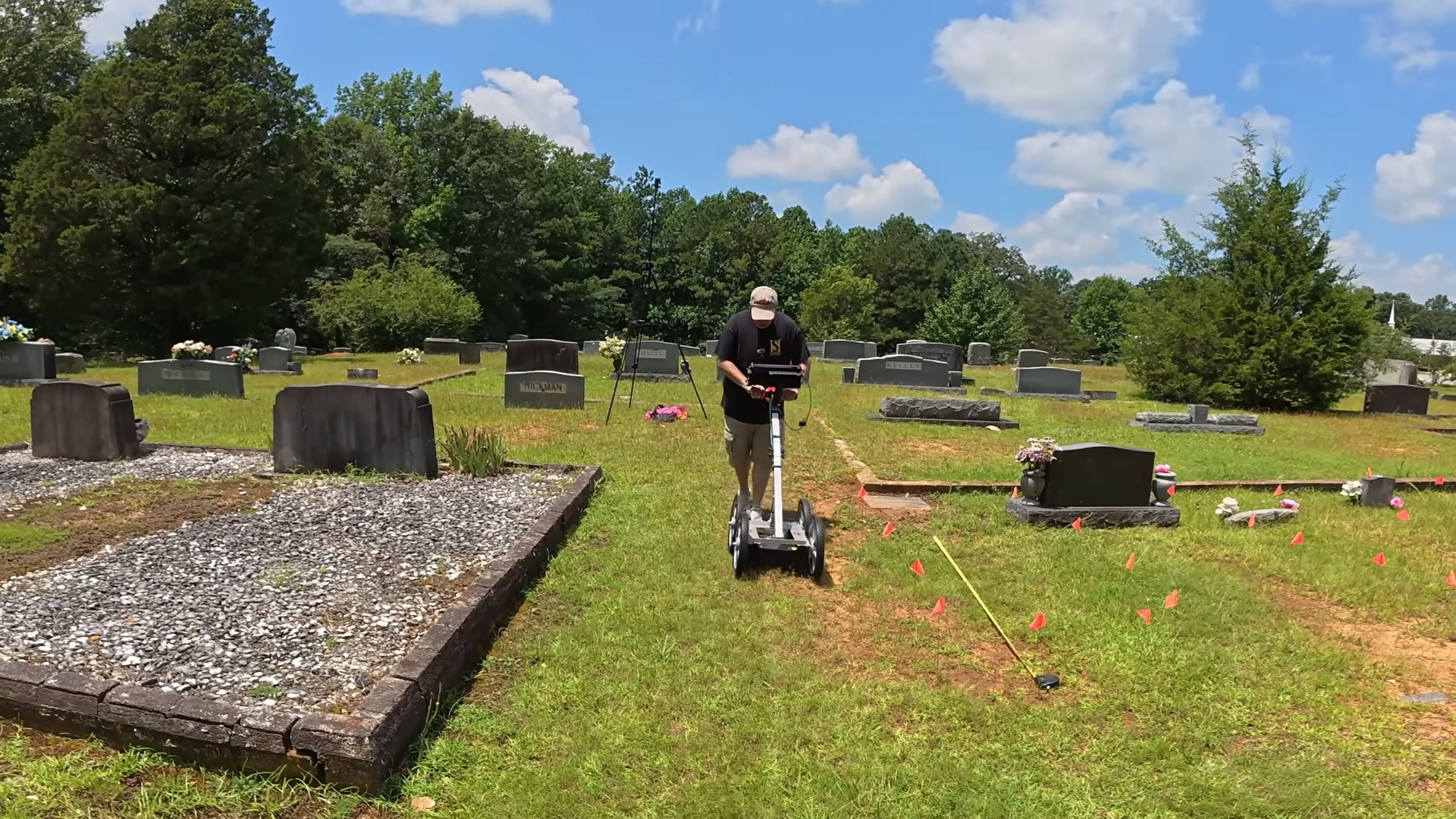 The story of Elvis’s lost twin was documented… the burial spot wasn’t clear
