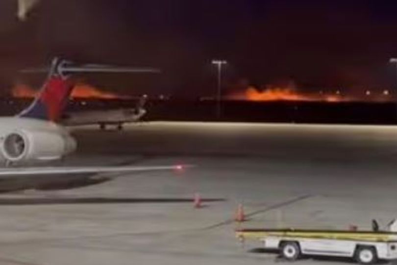Terrified passengers see 'sparks flying' as Delta engine fails during ...