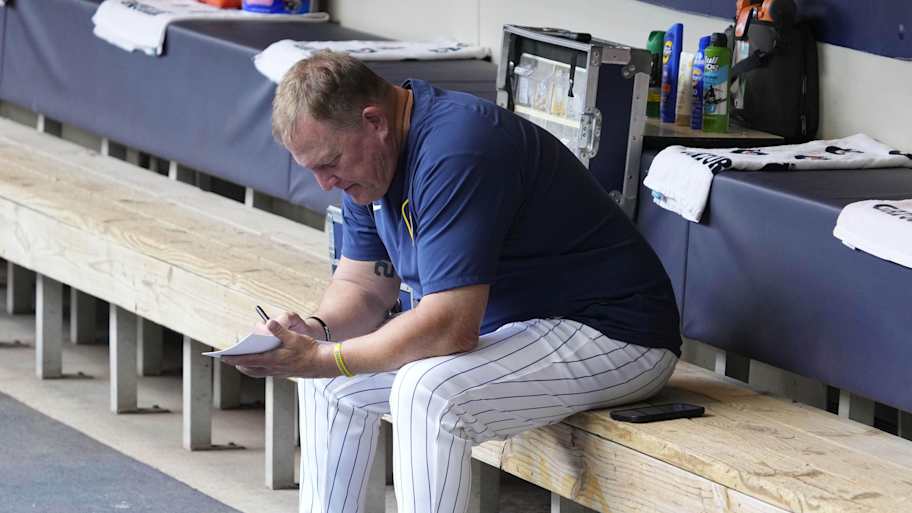 Projecting Pat Murphy's 2026 Brewers opening day starting lineup