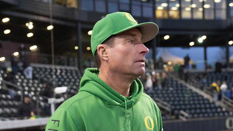 Oregon Ducks baseball coach Mark Wasikowski reaches career milestone