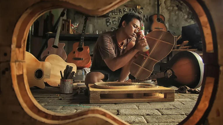 Musical instruments that nearly disappeared from history