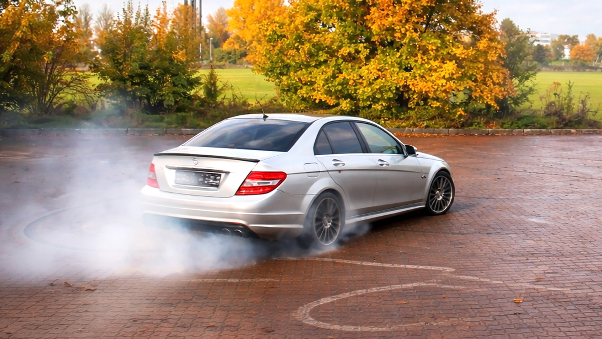 Mercedes C63 AMG drifting with loud exhaust sound
