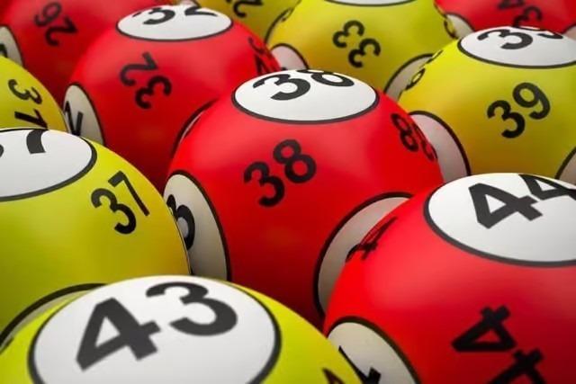 Lucky Inishowen 'Daily Millions' player win €500,000 with Quick Pick ticket