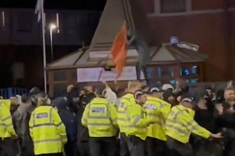 Police and Sir Peter Soulsby could have done more during Leicester ...