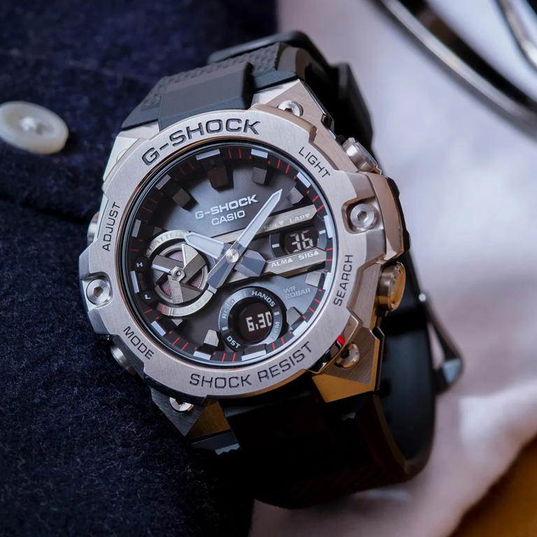 Costco is now quietly selling a 'Goldilocks' G-Shock way below retail