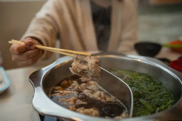Essential etiquette rules for dining in Japan