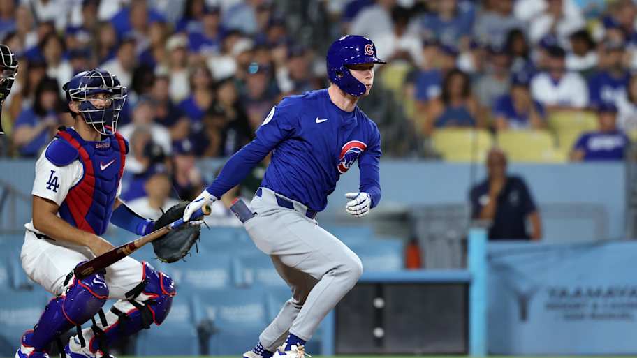 Cubs star aims weird stray at Dodgers fans while begging for a contract ...