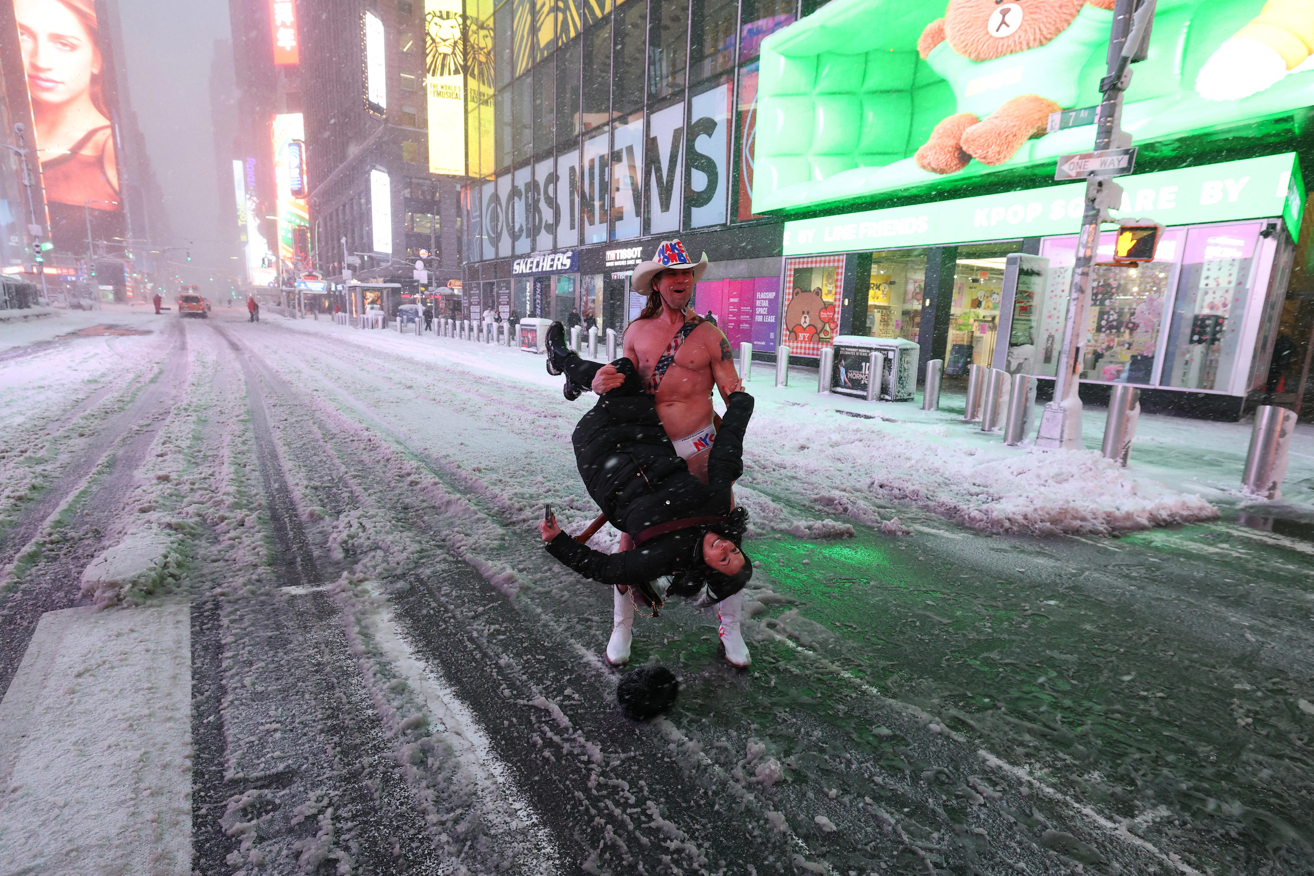 Incredible images as wild winter snowstorm socks Northeast