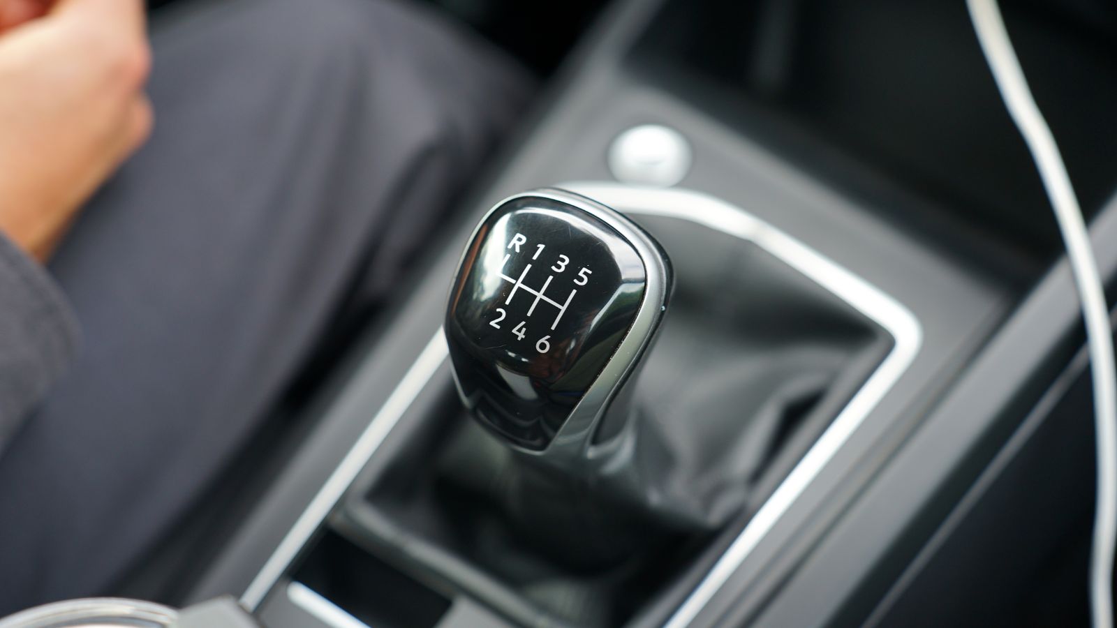 10 reasons stick shift cars are more fun to drive