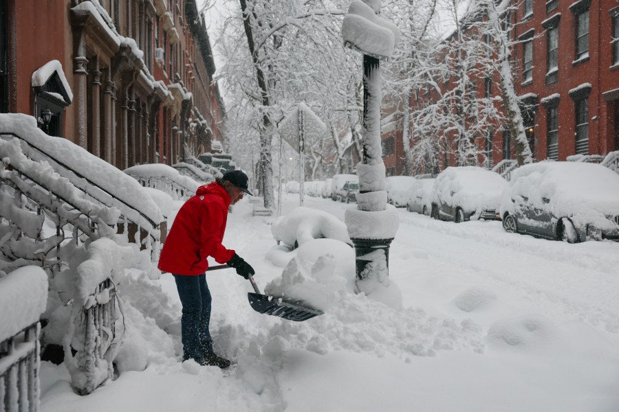 Historic blizzard hits NYC: Clear sidewalks to avoid fines