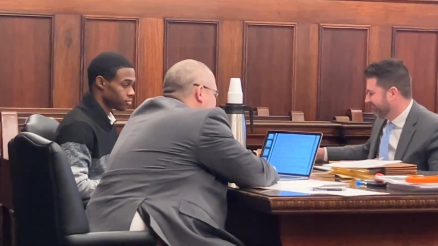 Jury selected in teen murder case