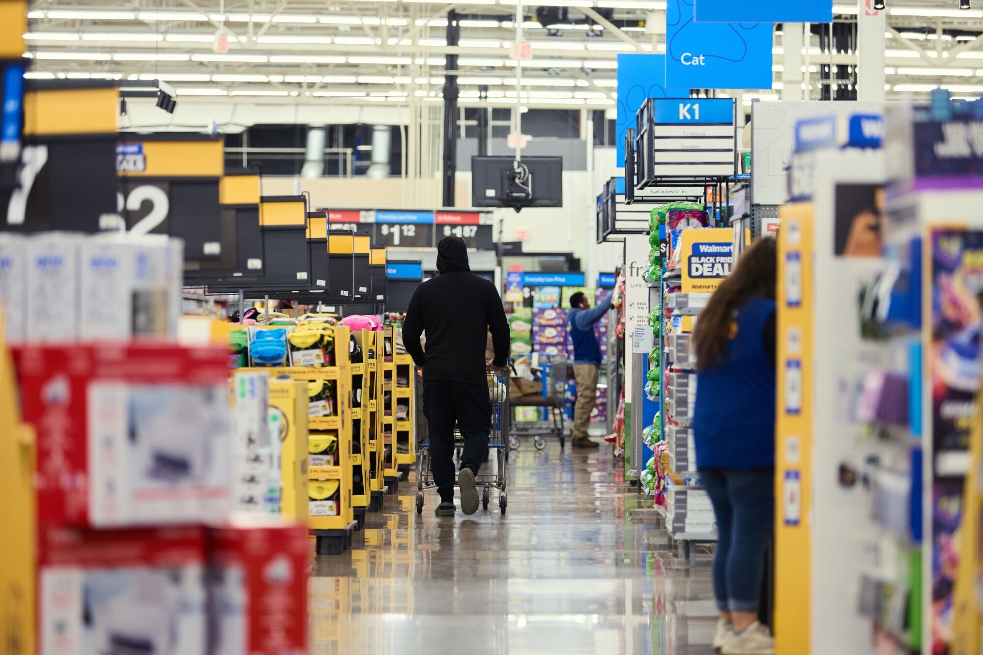 Walmart will pay out 121% of annual bonuses to corporate staff