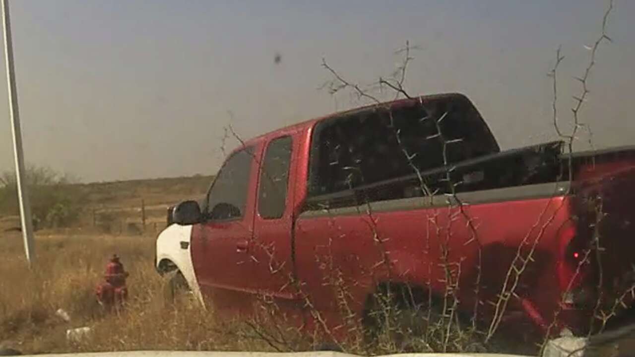 DPS: Pursuit on IH-35 ends in fire hydrant crash, DWI arrest