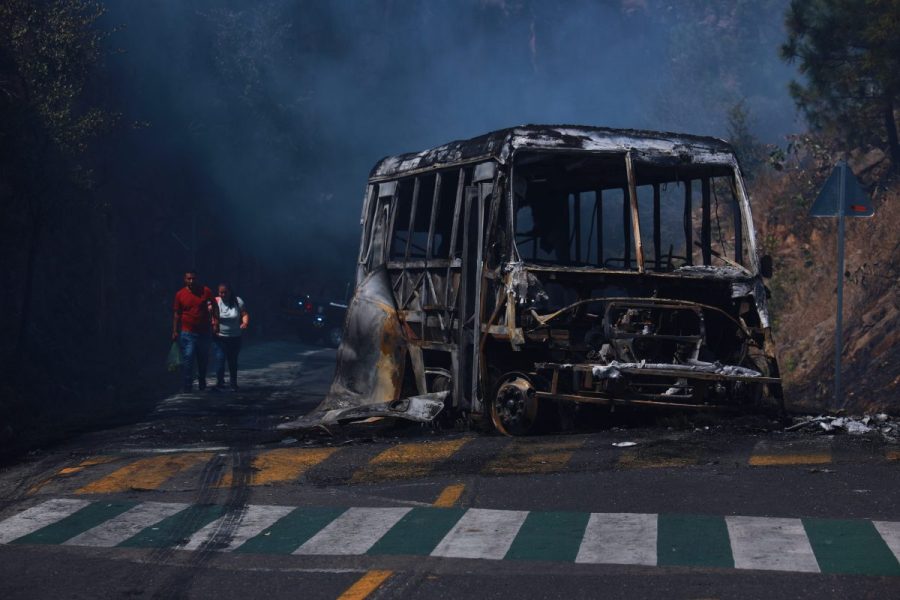 Where in Mexico are US travelers currently banned or told to avoid?